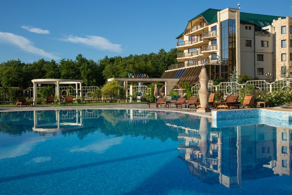 TOP 10 hoteluri cu spa din Transilvania si Maramures - Zburatorul.com
